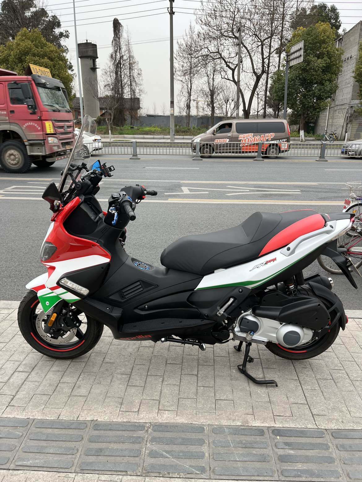 二手宗申阿普利亚摩托车-摩托范-哈罗二手摩托车市场