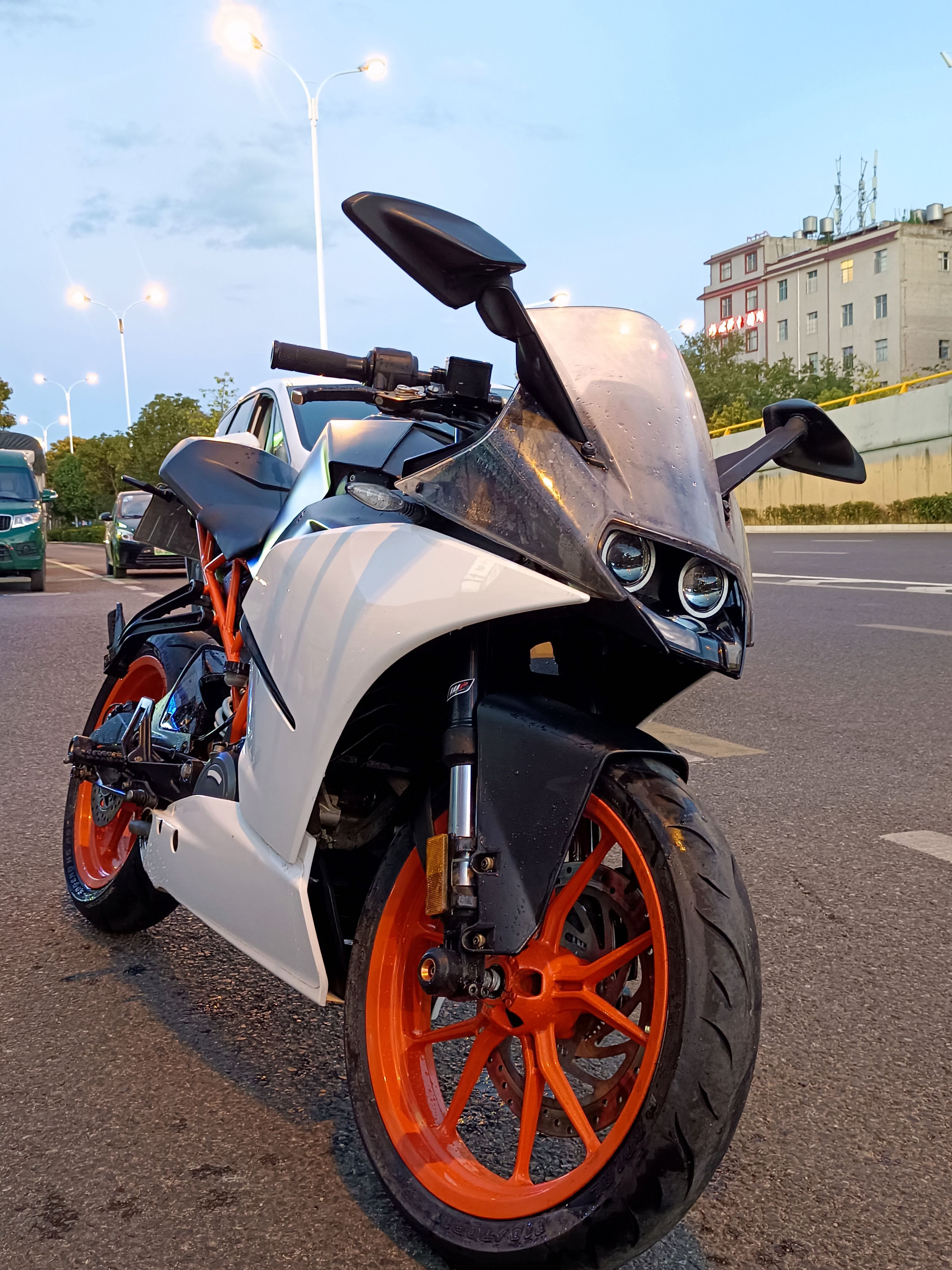 二手KTMR2R摩托车-摩托范-哈罗二手摩托车市场